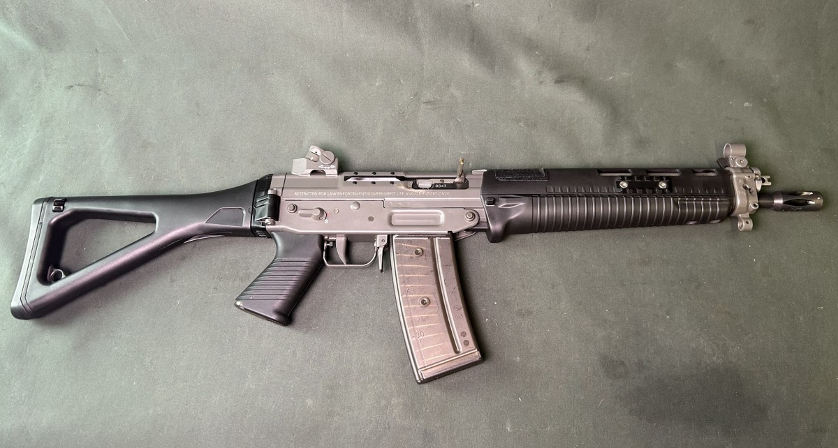 Swiss Sig SG 551-2 SP SWAT 14.3" Barrel LE Import SBR - Semi Auto ...